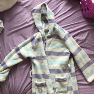 Nordstrom | Intimates & Sleepwear | Fuzzy Purple And Blue Robe | Poshmark